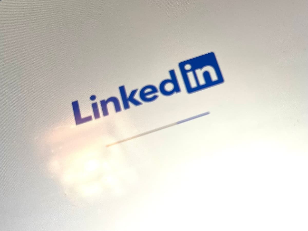 How to Search LinkedIn Profiles on Google in 2024